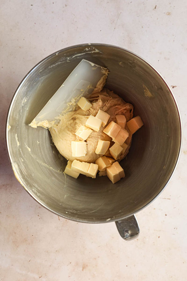 Alsatian Kugelhopf Bread - Belula