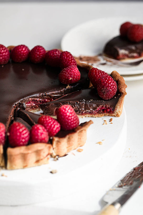 Dark Chocolate Ganache Raspberry Tart - Belula
