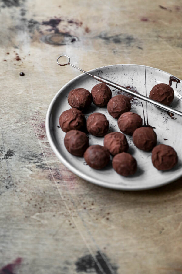 Traditional French Dark Chocolate Ganache Truffles - Belula