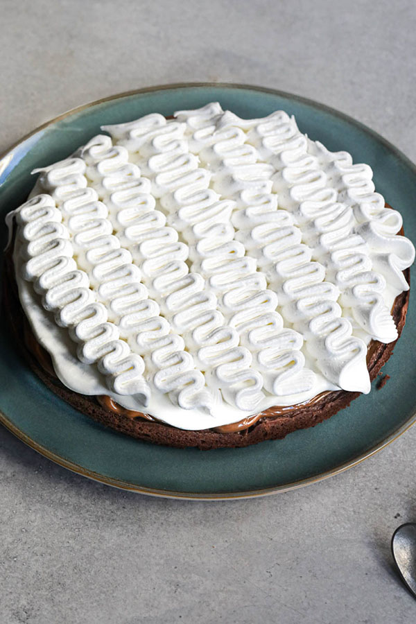 French Chocolate Cake with Whipped Cream Filling & Meringue - Belula