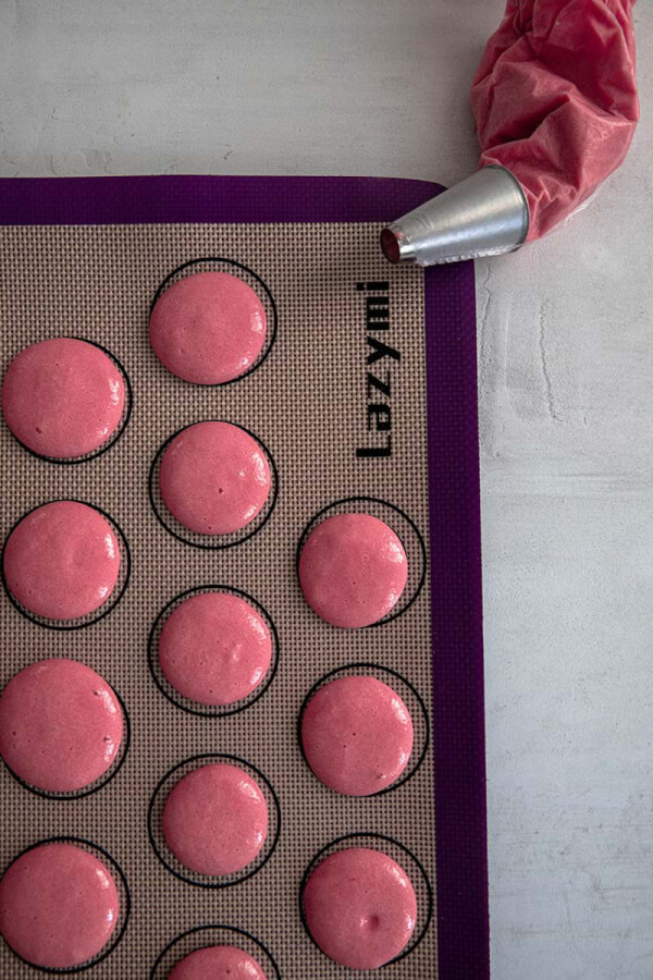 Foolproof French Raspberry Macarons - Belula
