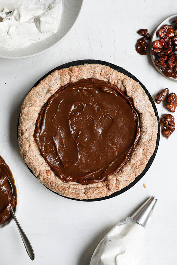 Easy French Walnut Dacquoise Cake - Belula