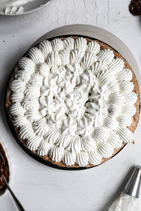 Easy French Walnut Dacquoise Cake - Belula