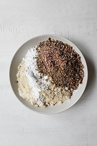 Easy French Walnut Dacquoise Cake - Belula