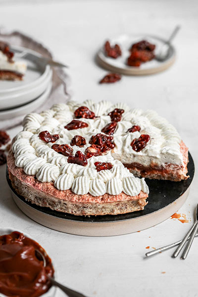 Easy French Walnut Dacquoise Cake - Belula